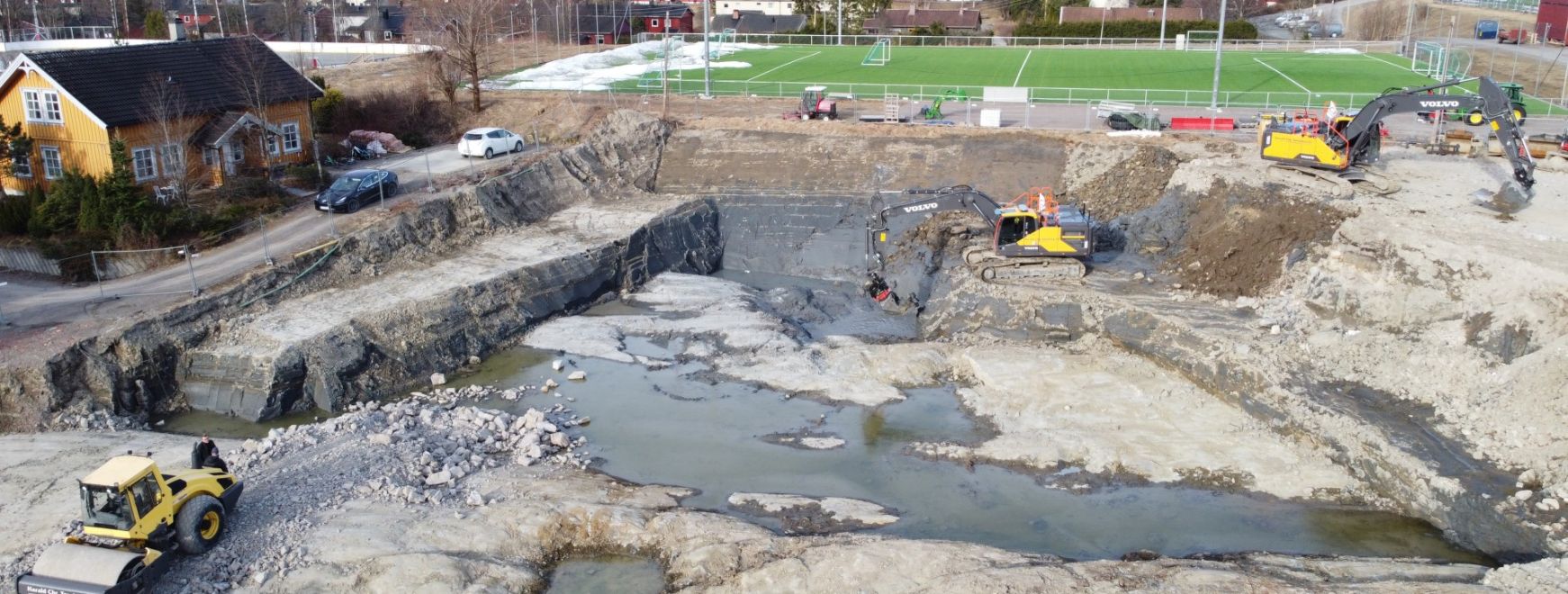 Bjertnes portal - Løvlien Georåd